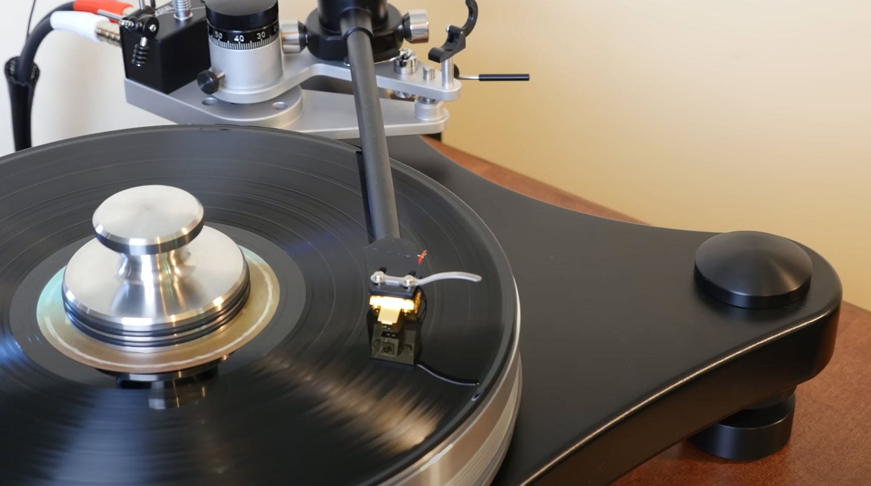 The Beginner’s Guide to Buying Your First Turntable – HiFiReport